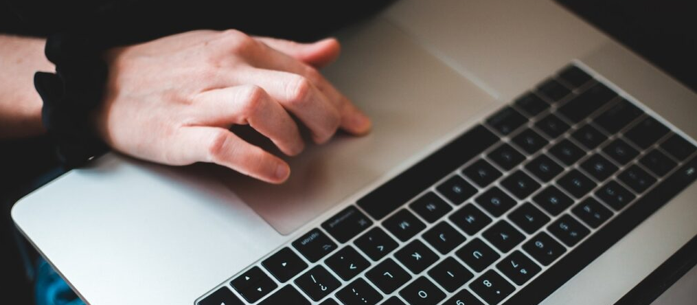 Panduan Ukuran Banner YouTube Terkini 2024